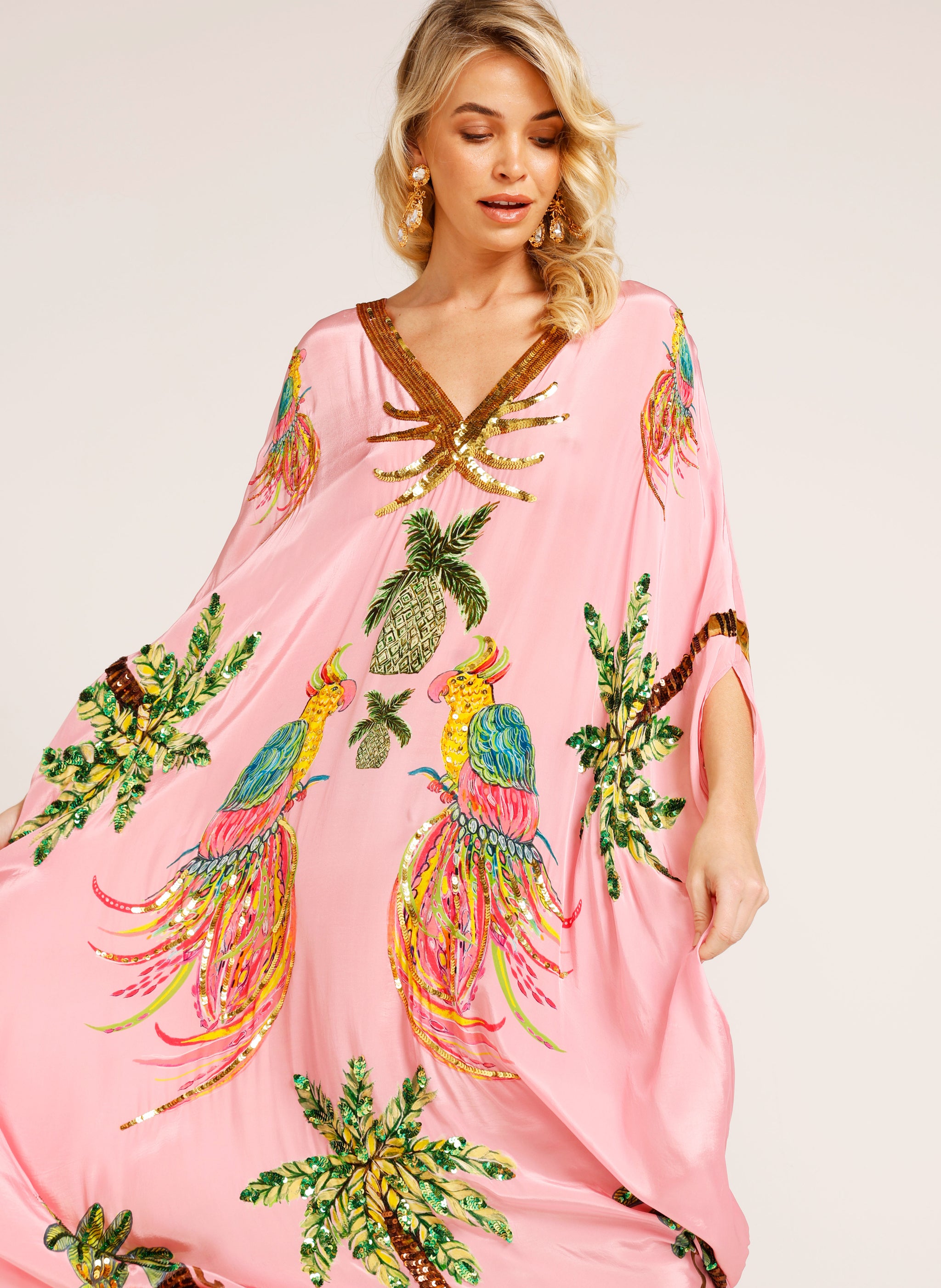 The Mairette Capelet Kaftan (Pink)